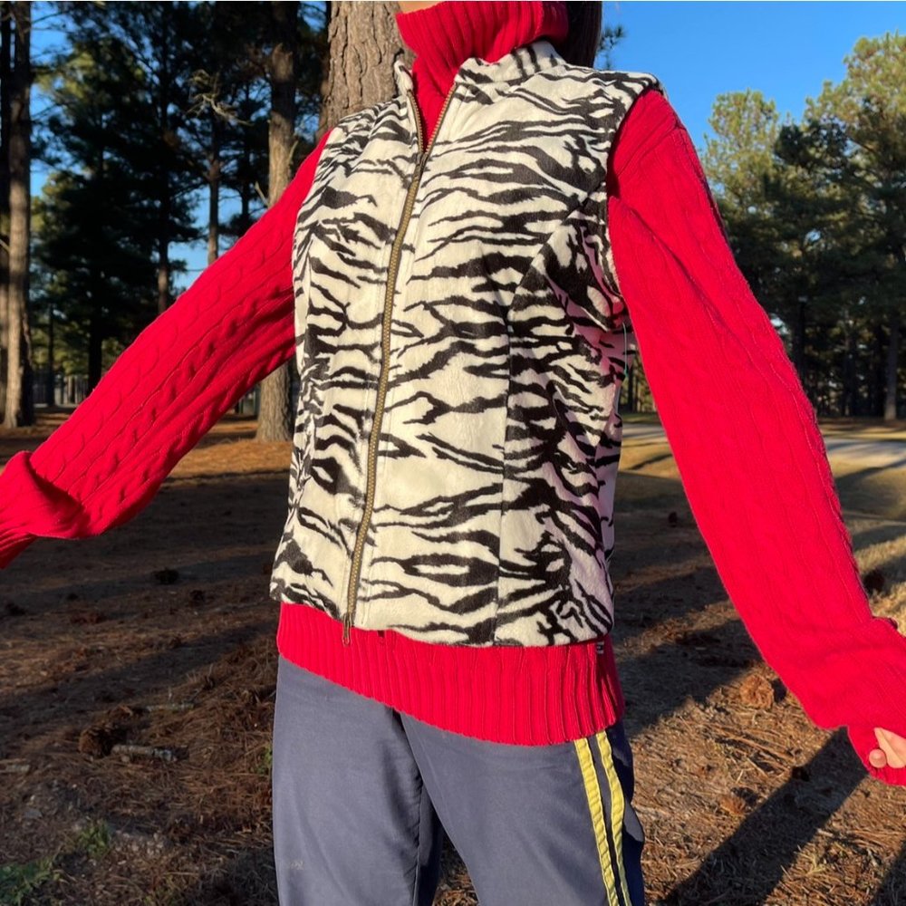 Snow Tiger Vest - Gem